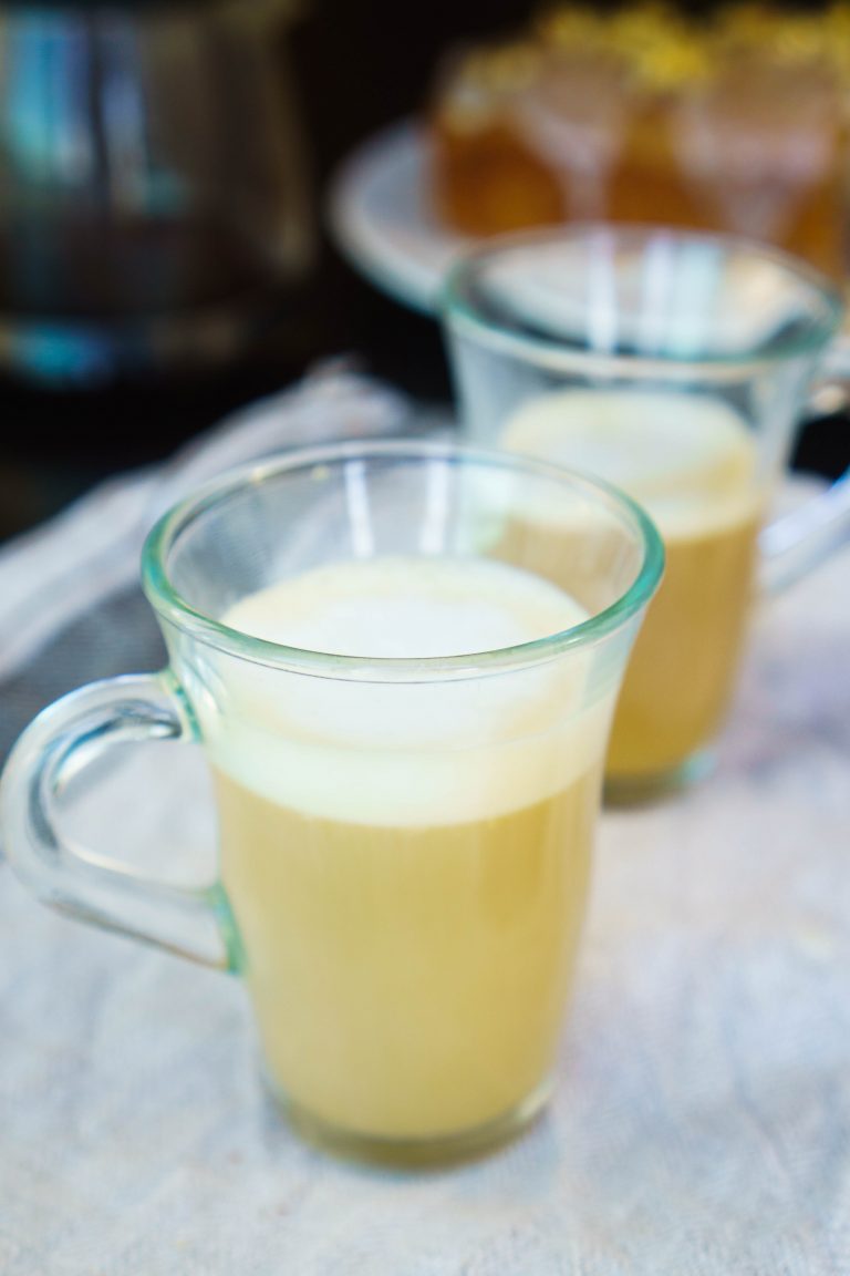 Spanish Café con Leche - The Cookware Geek