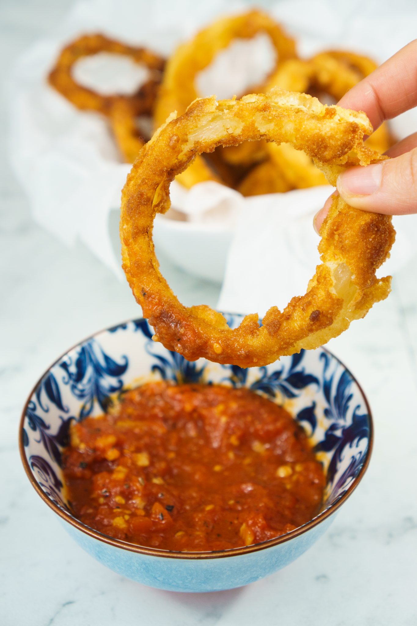 Onion Rings with Marinara Sauce - The Cookware Geek