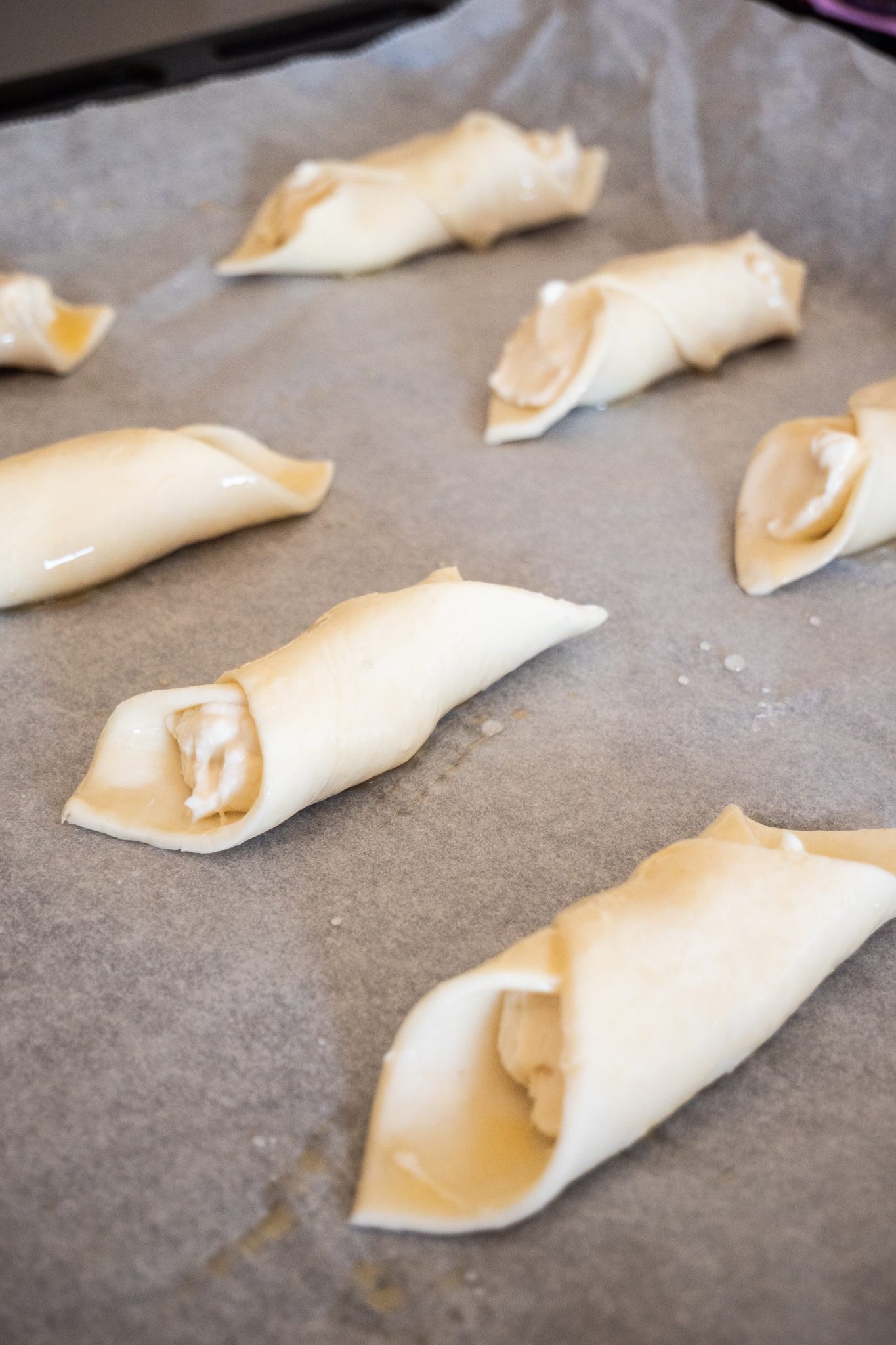 Puerto Rican Quesitos (Cream Cheese Pastries) - The Cookware Geek