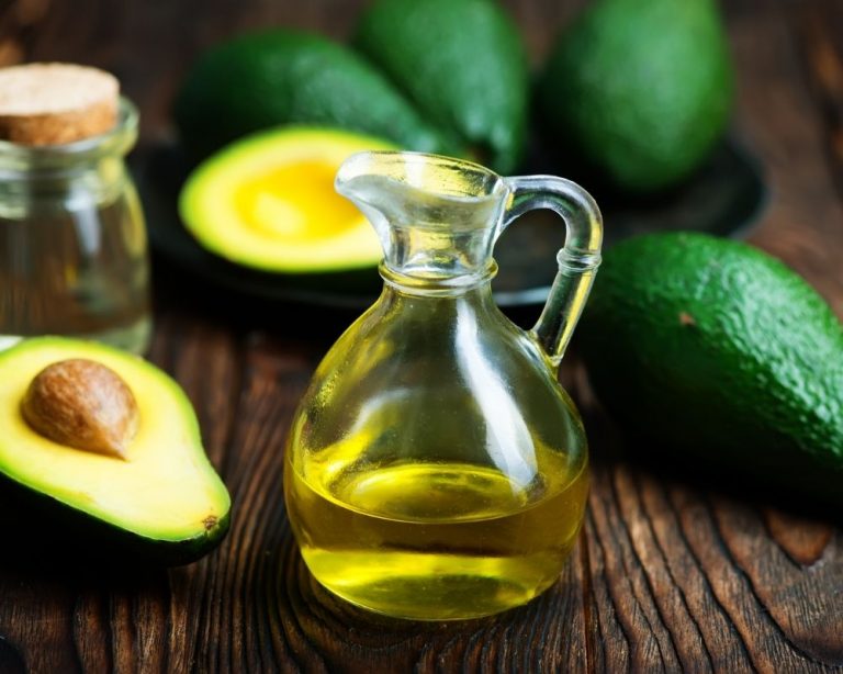 9 Best Cast Iron Seasoning Oils (+How to Season Guide) - The Cookware Geek